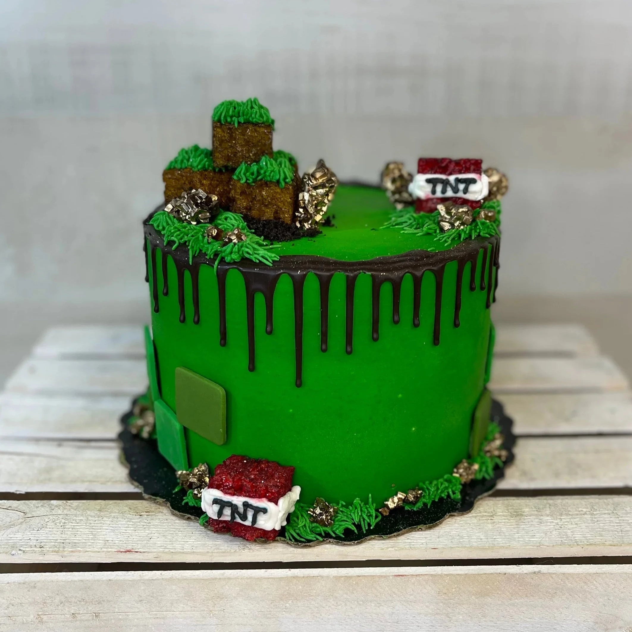 Mining • Designer Cake – Butterfly Bakery