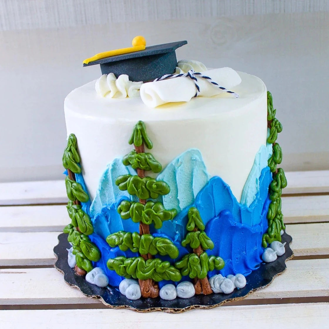 Graduation Themed Cakes Graduation Buttercream Cake